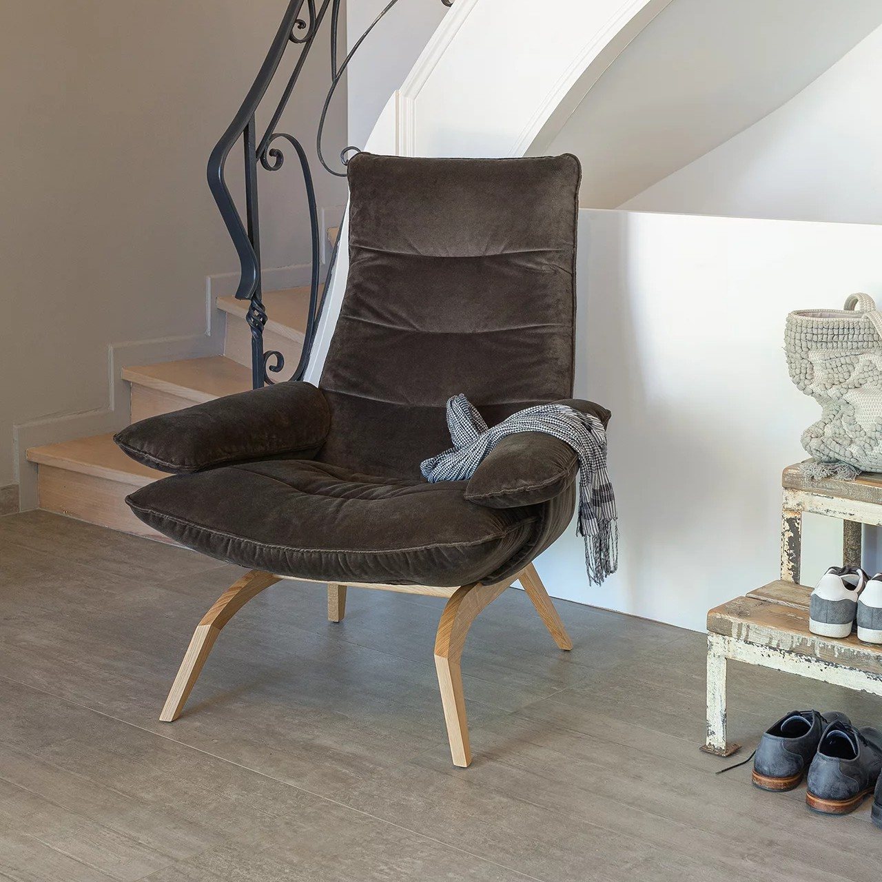 ROM Yoga Prince Chair with Arms - CASA